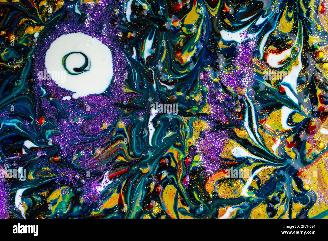 Sprinkled painting hi-res stock photography and images - Alamy