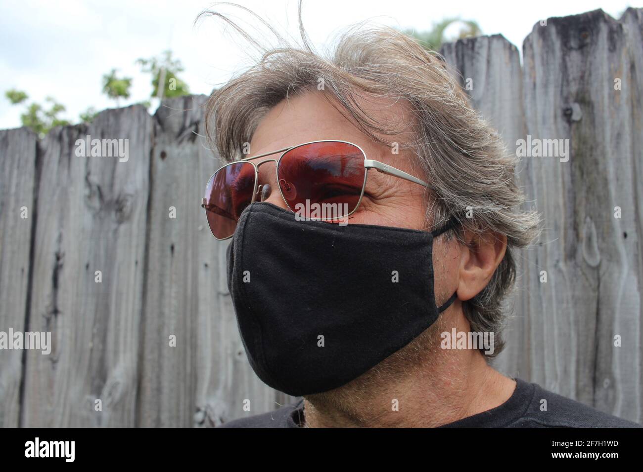 Male pandemic hi-res stock photography and images - Alamy