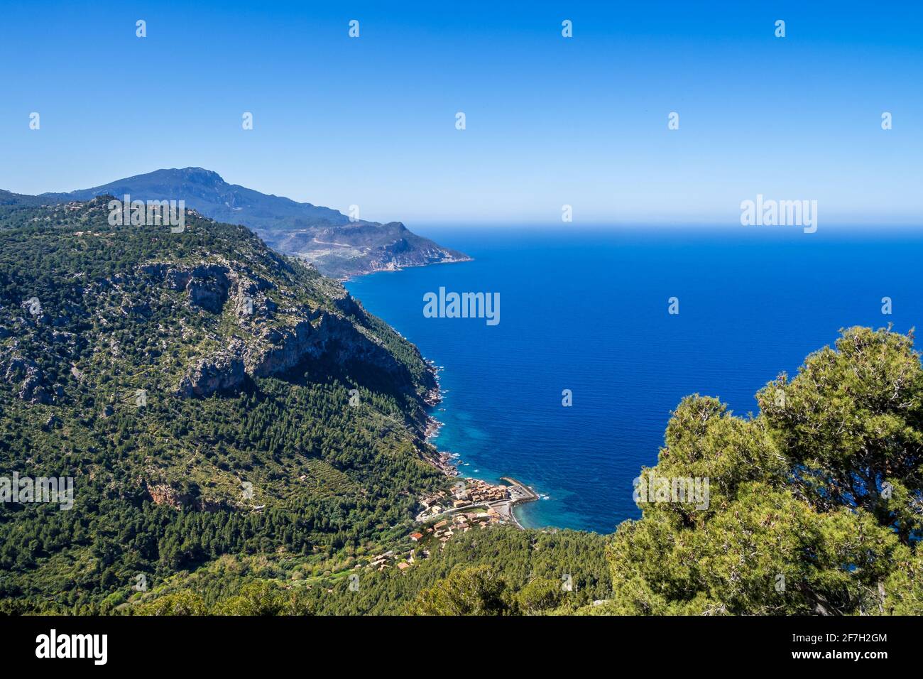 Majorca port valldemossa hi-res stock photography and images - Alamy