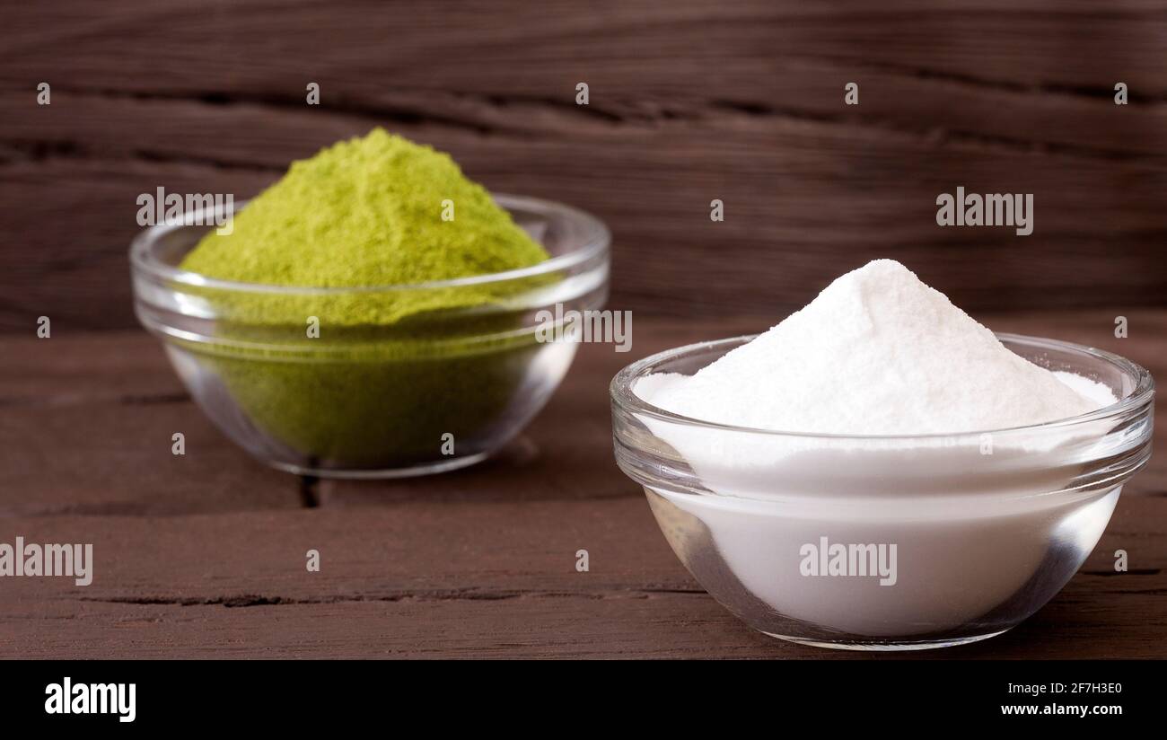 Natural sweetener in powder from stevia plant - Stevia rebaudiana Stock ...