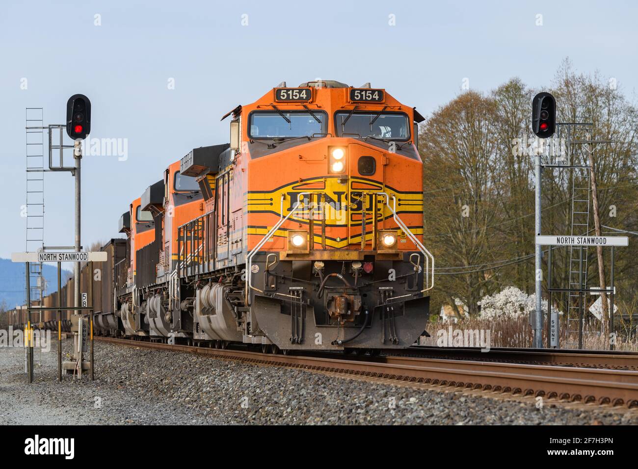 Headlights of train hi-res stock photography and images - Alamy