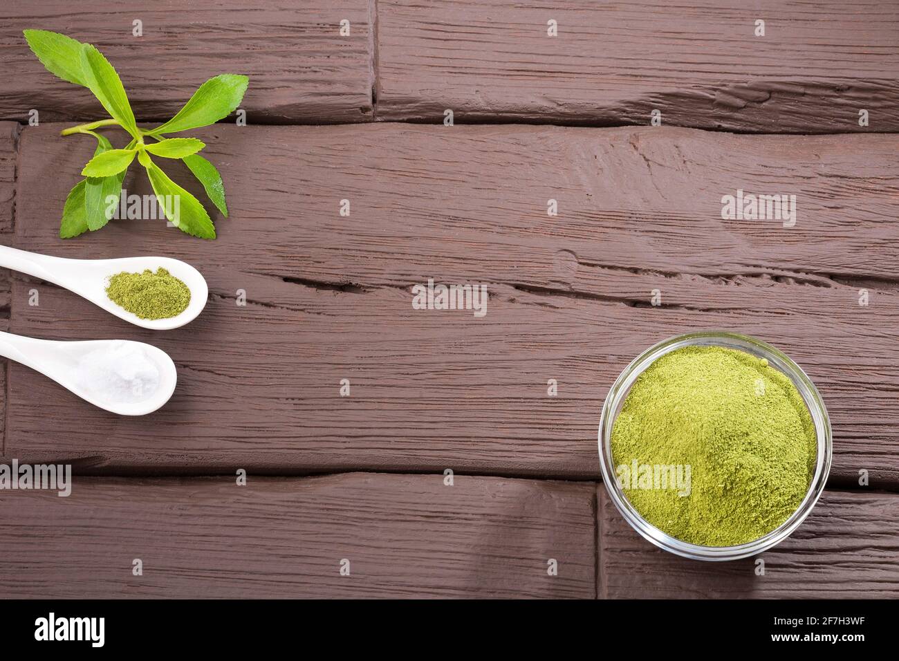 Natural sweetener in powder from stevia plant - Stevia rebaudiana Stock ...