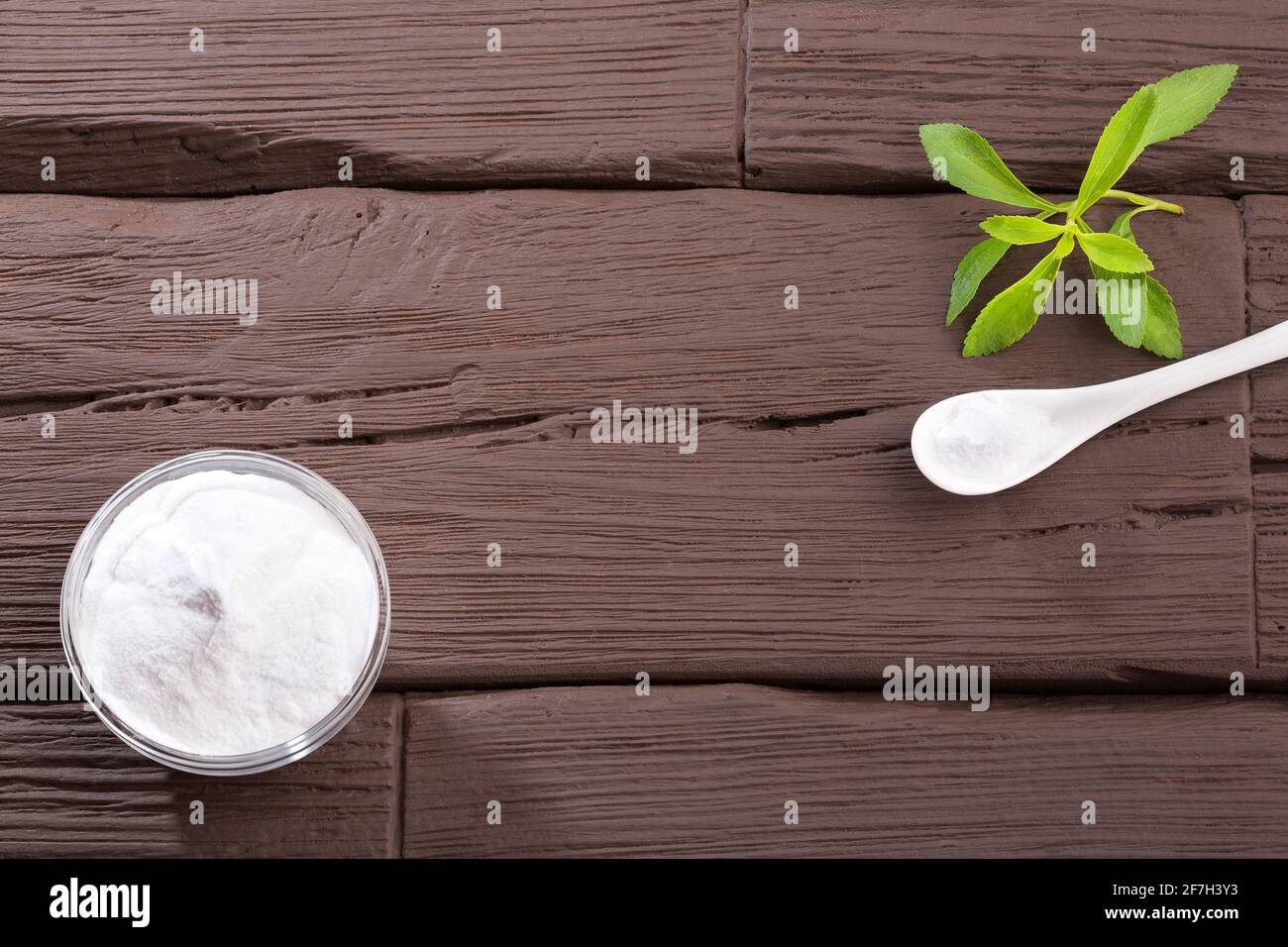 Natural sweetener in powder from stevia plant - Stevia rebaudiana Stock ...