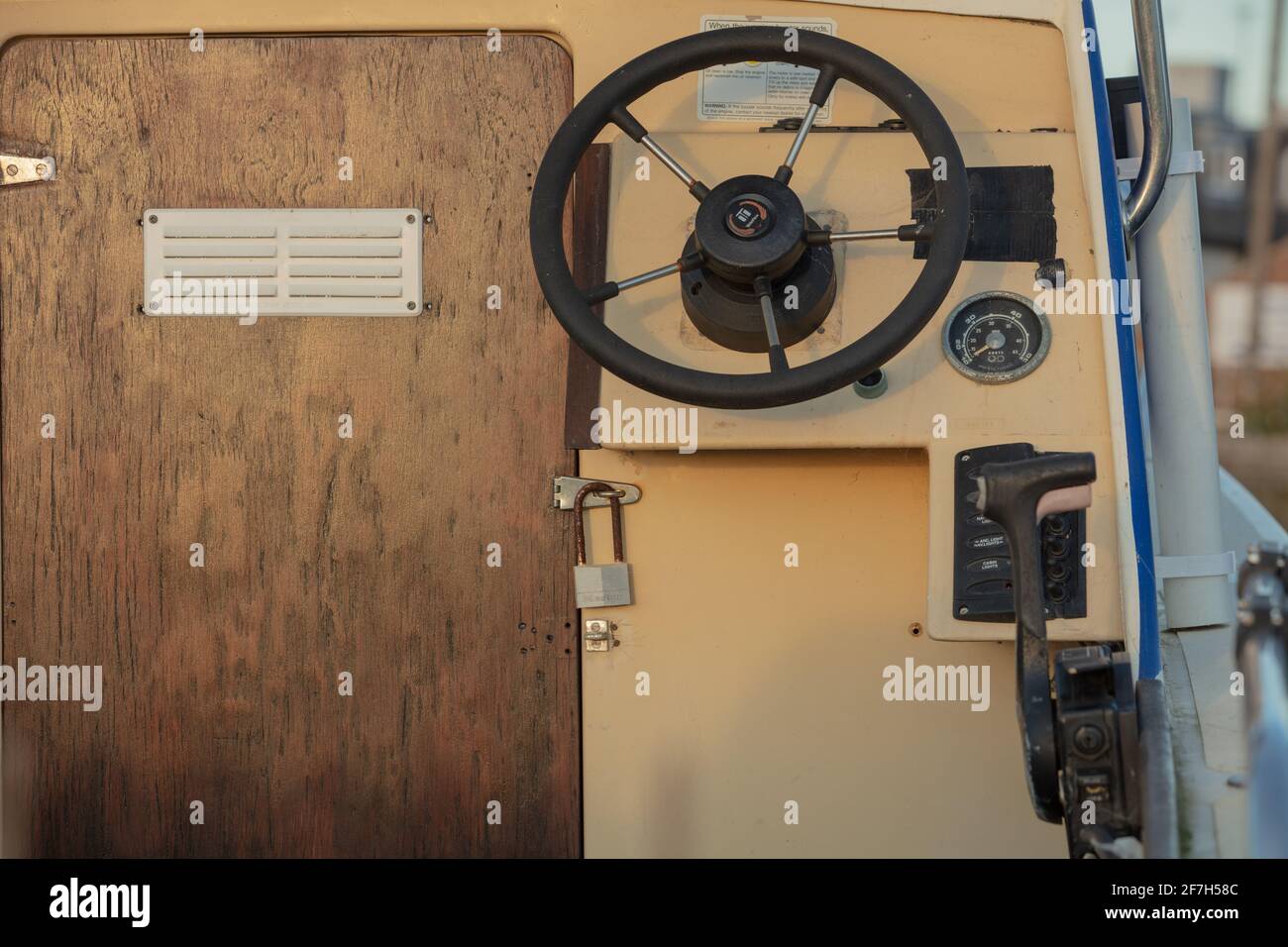 Boat's wheel seen on a small recreational vessel Stock Photo - Alamy