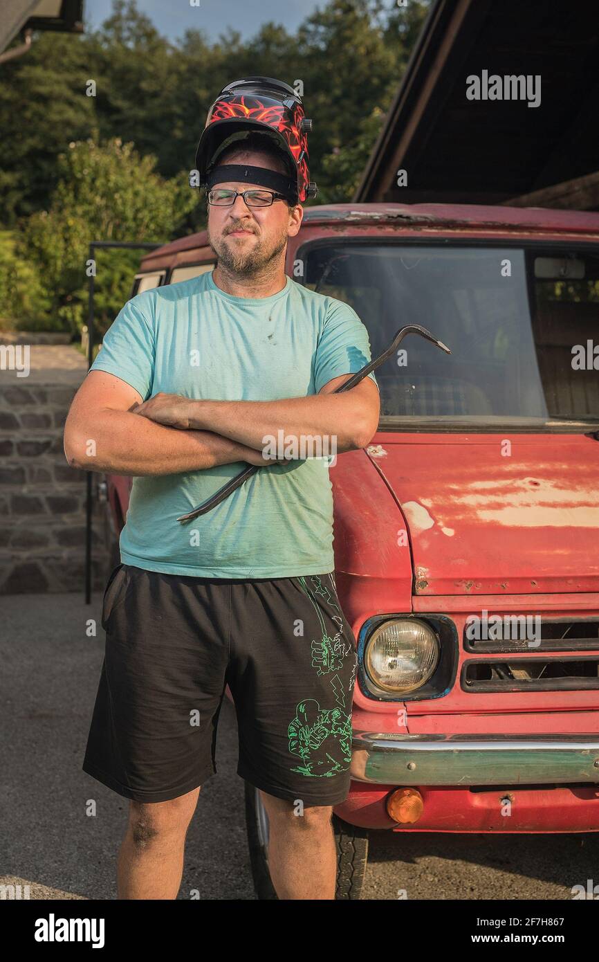Crowbar beard hi-res stock photography and images - Alamy