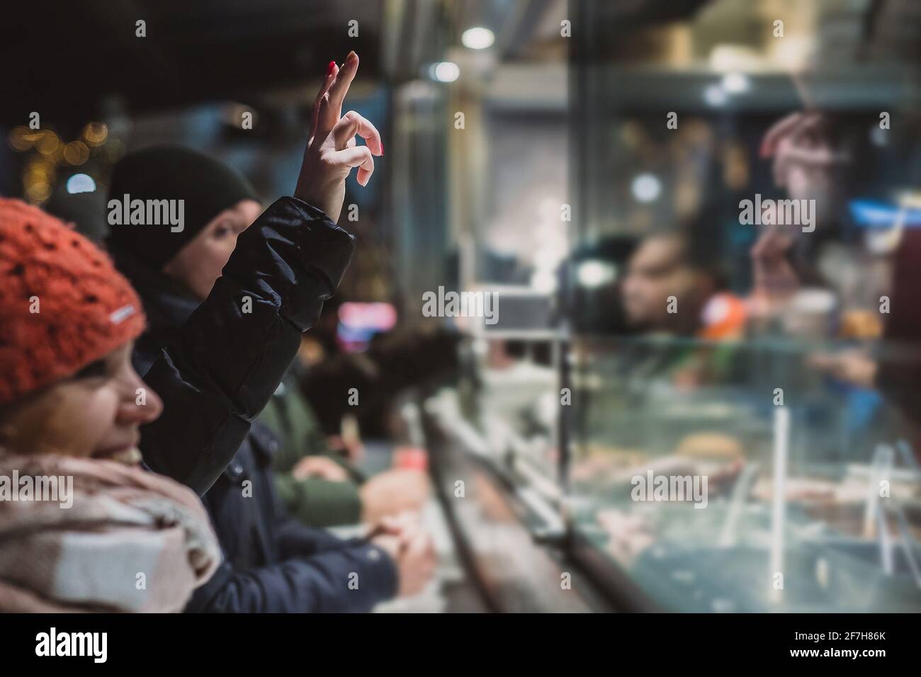 Hot dog counter hi-res stock photography and images - Alamy