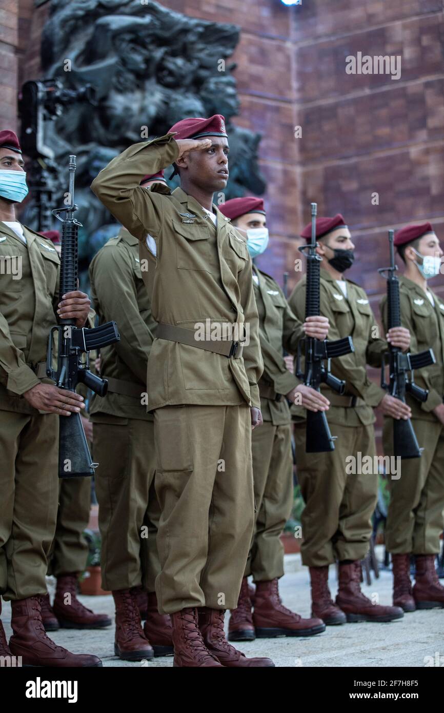 Children murdered by israeli soldiers hi-res stock photography and images - Alamy