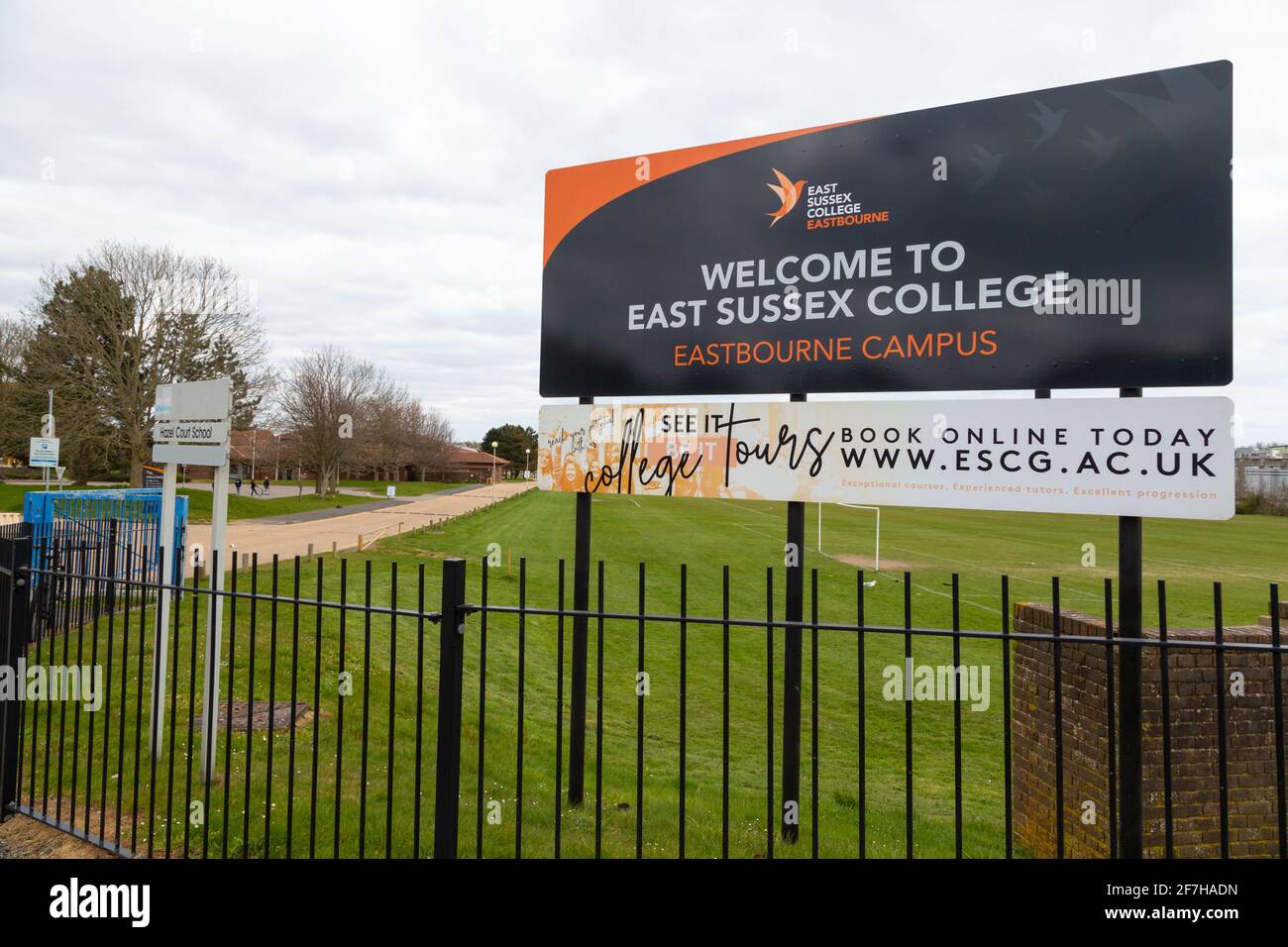 Welcome to east sussex college hi-res stock photography and images - Alamy