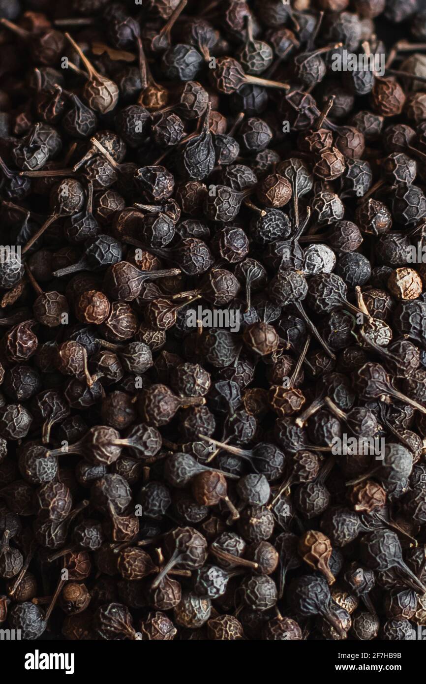 Black pepper grains hi-res stock photography and images - Alamy