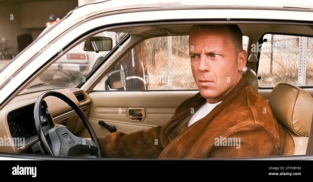 USA. Bruce Willis in a scene from the (C)Miramax film: Pulp Fiction ...