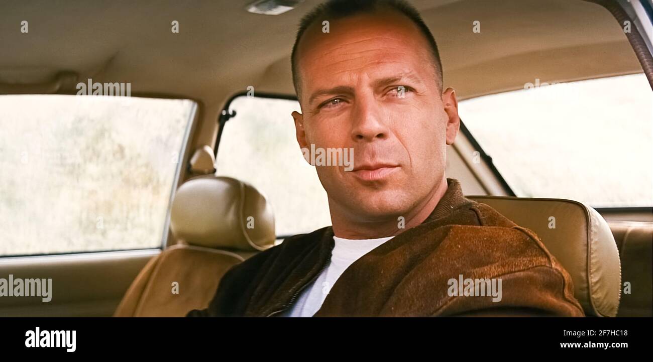 USA. Bruce Willis in a scene from the (C)Miramax film: Pulp Fiction ...