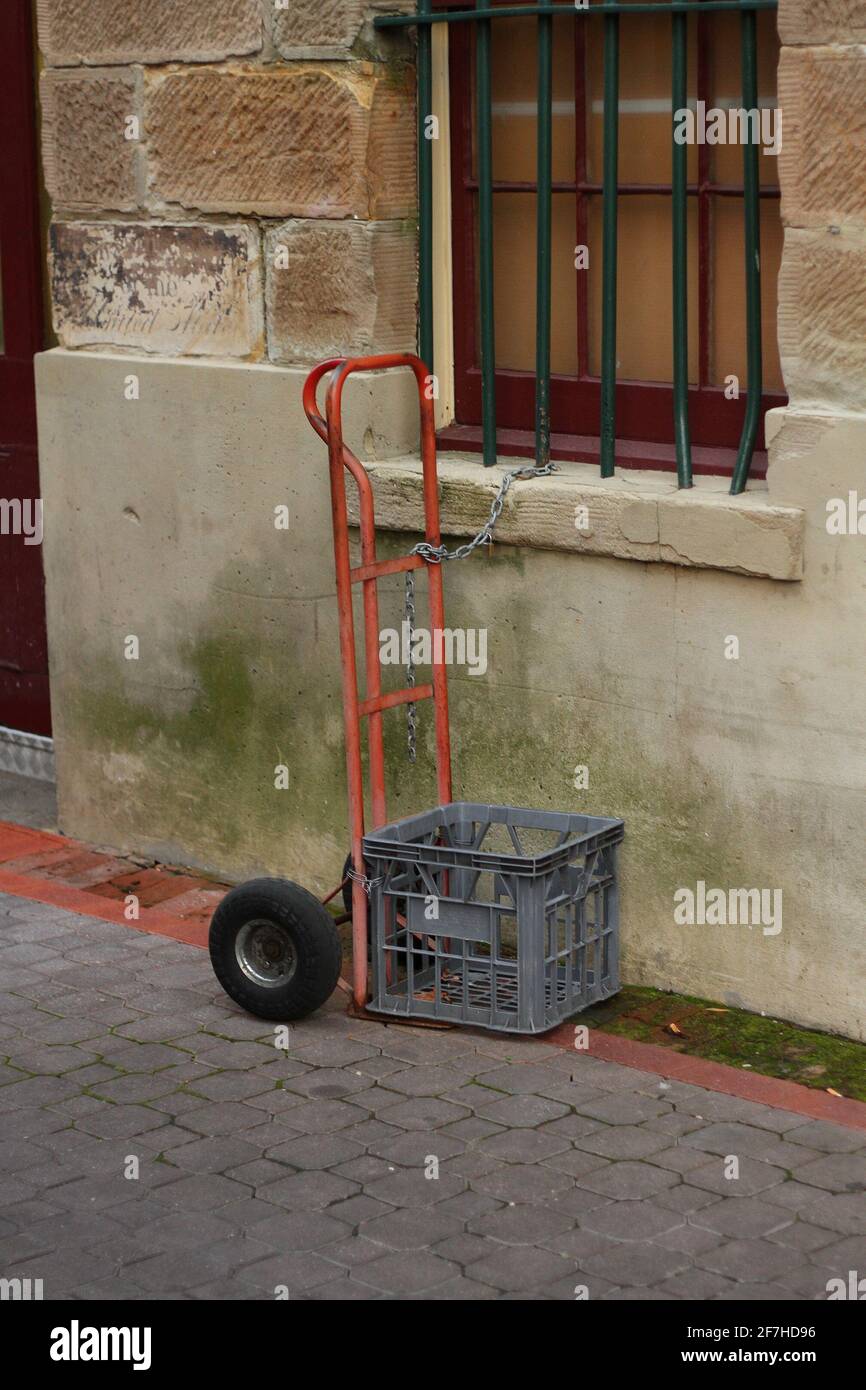 Hand trolley hi-res stock photography and images - Alamy