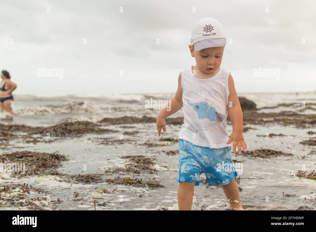 boy playing on the beach Stock Photo - Alamy