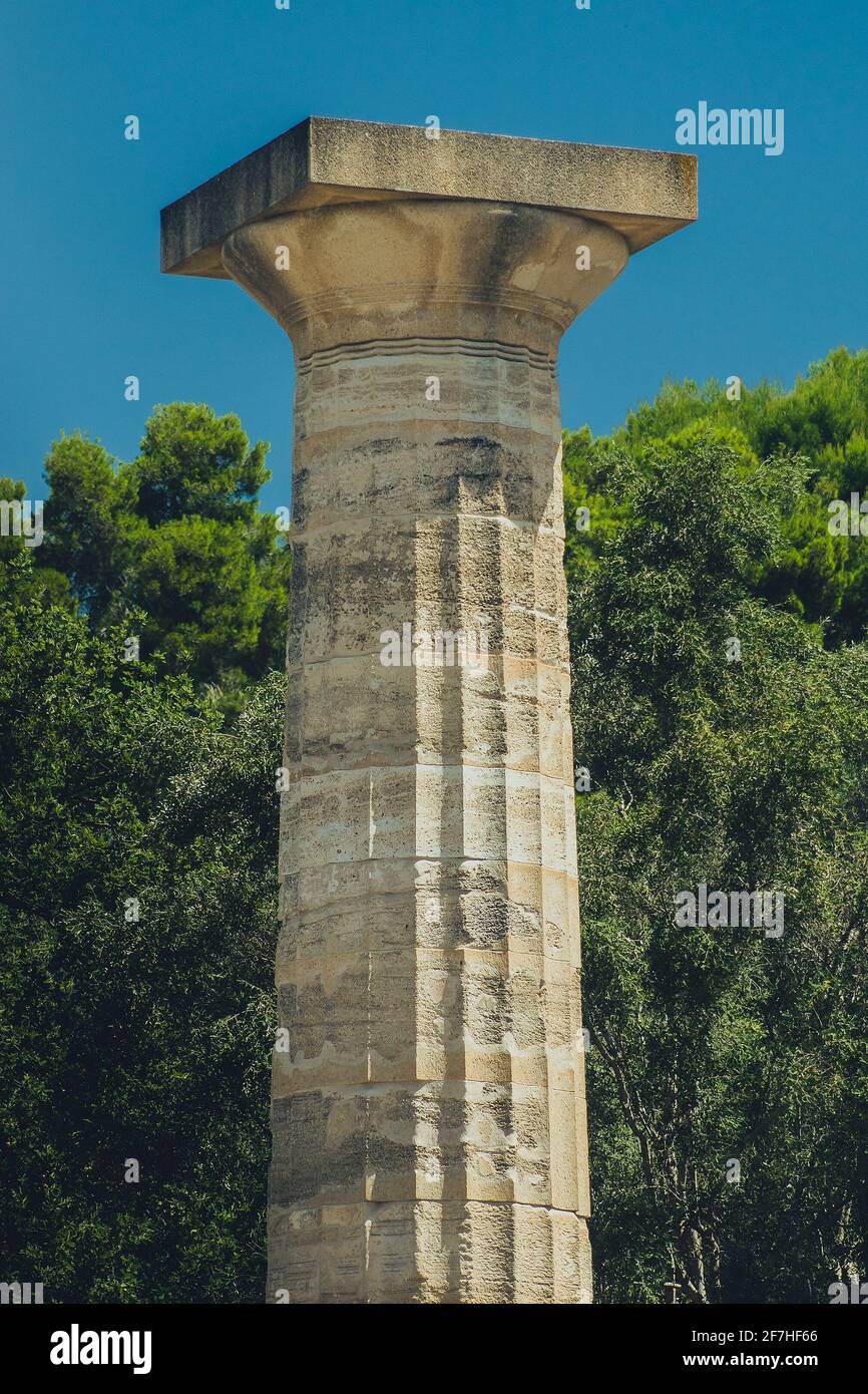 Doric order hi-res stock photography and images - Alamy