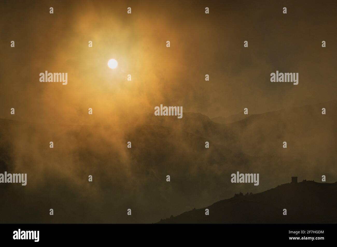Shining hiding sun hi-res stock photography and images - Alamy