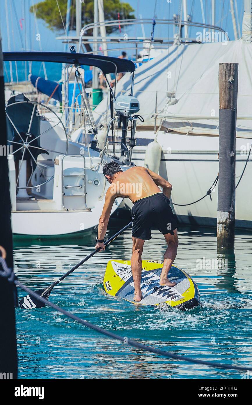 Acting goofy hi-res stock photography and images - Alamy