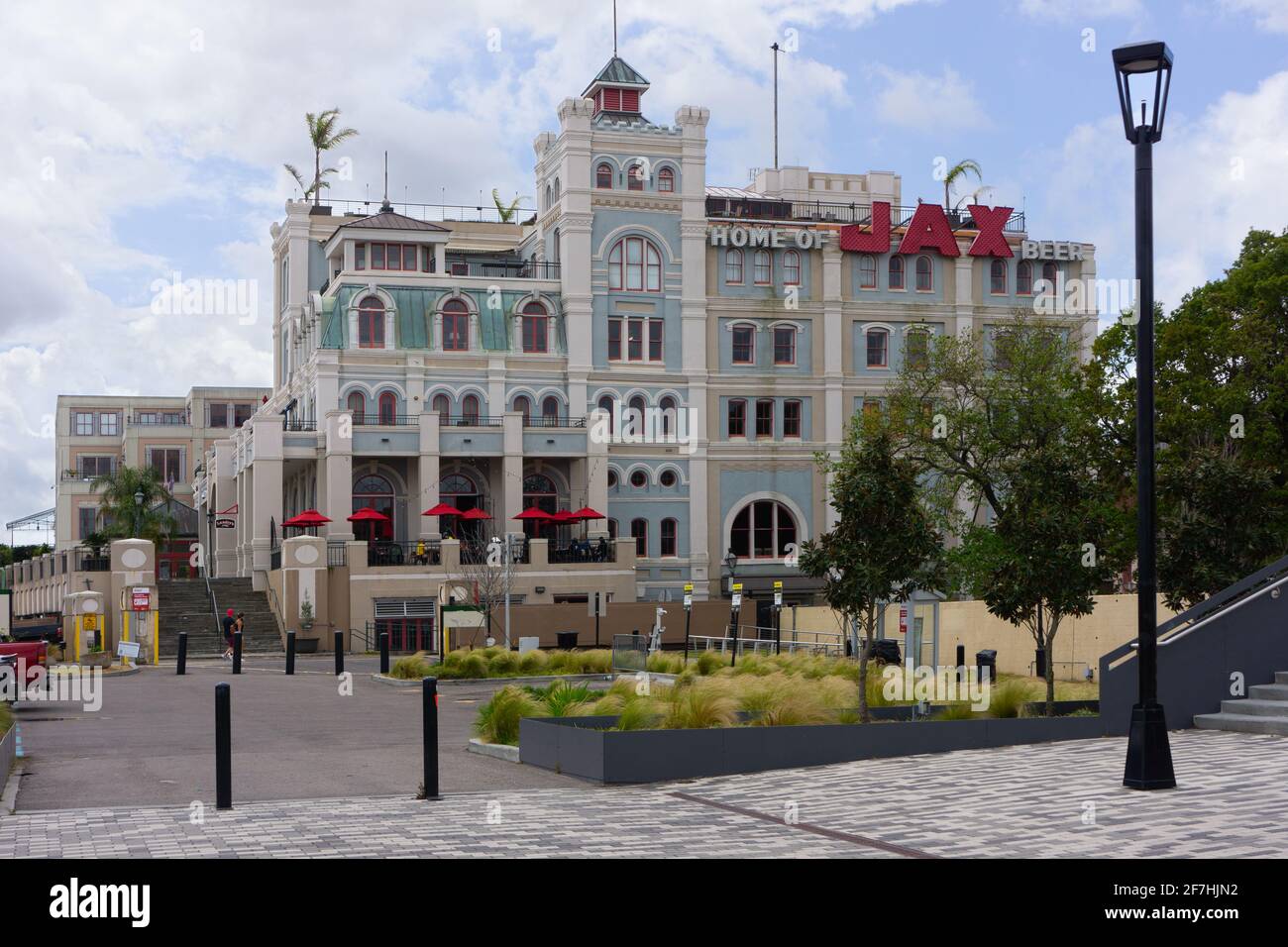 Jackson Brewery complex featuring shopping and food venues in the New ...