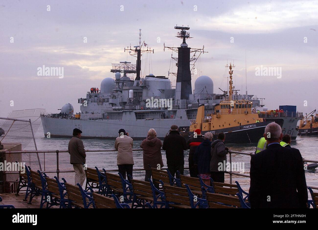 Hms nottingham hi-res stock photography and images - Alamy