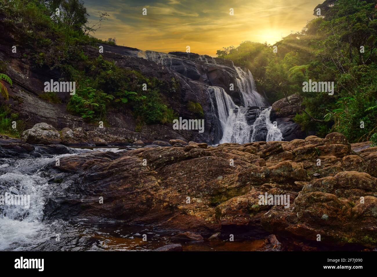 bakers fall waterfalls nuweraeliya srilanka Stock Photo - Alamy
