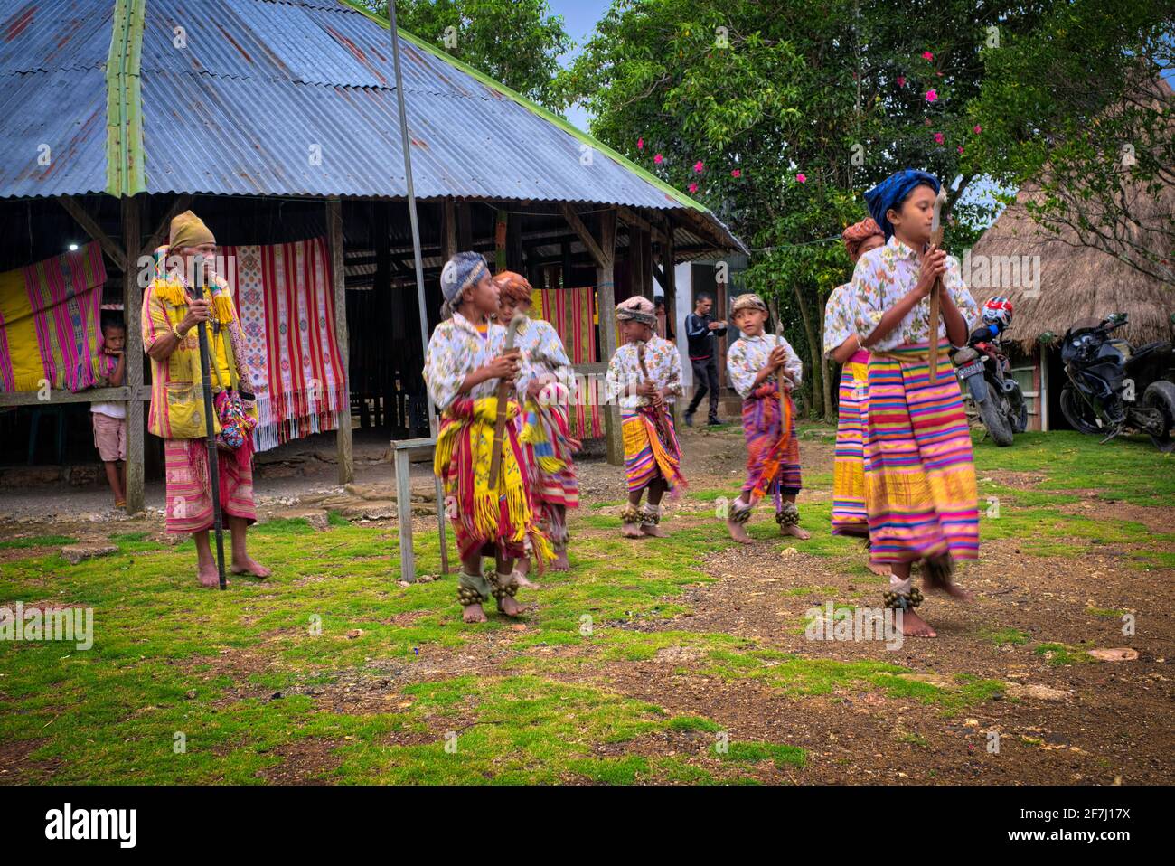 Indigeneous hi-res stock photography and images - Alamy
