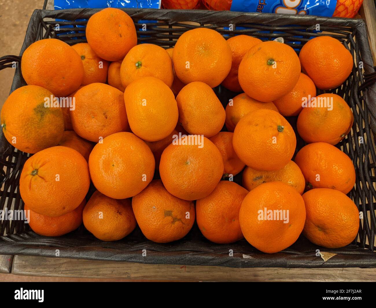 Various Oranges Available for Purchase Stock Photo - Alamy