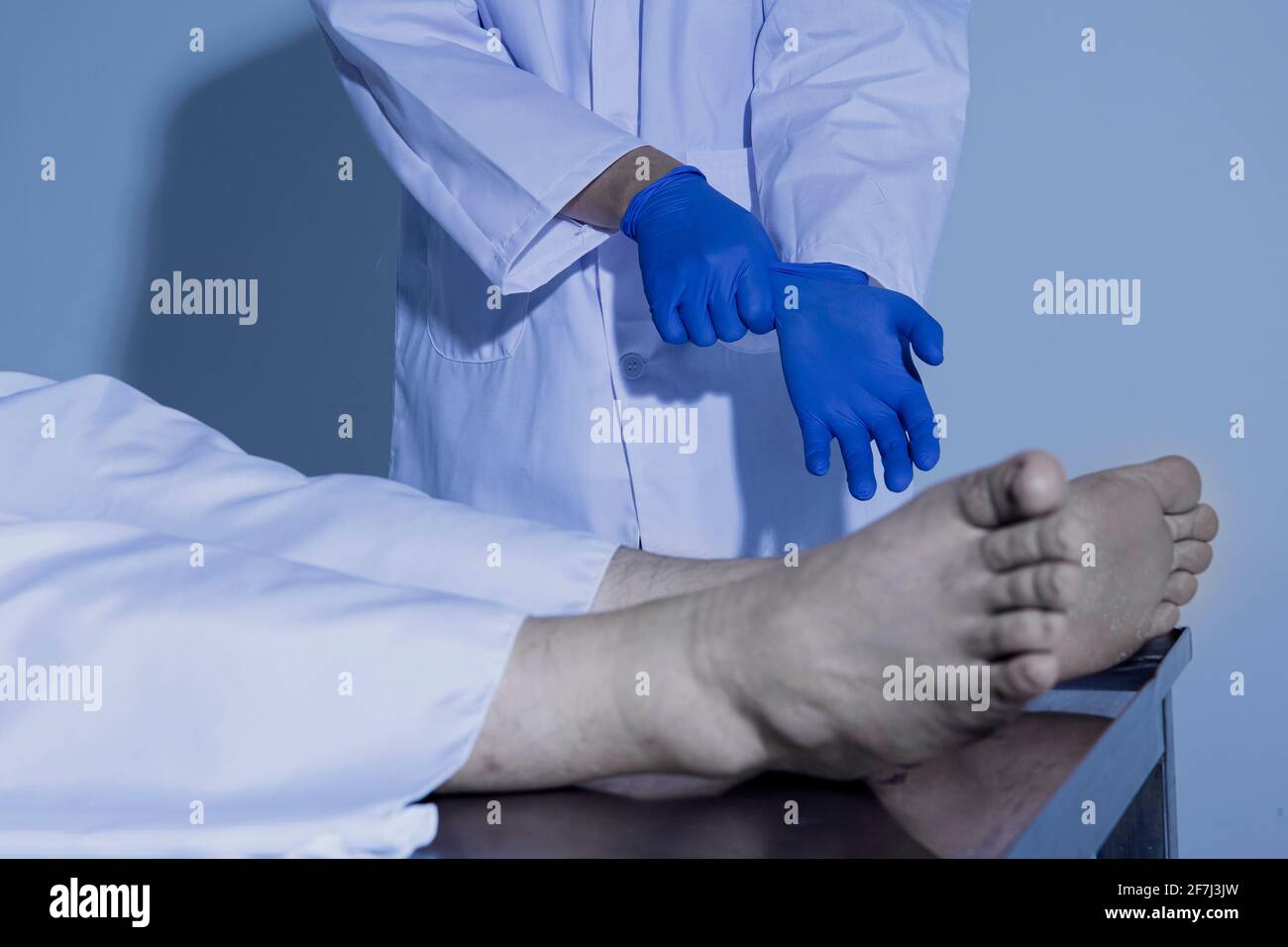 Autopsy Doctor High Resolution Stock Photography and Images - Alamy