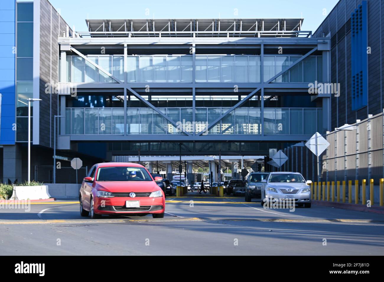 San ysidro port of entry hi-res stock photography and images - Alamy
