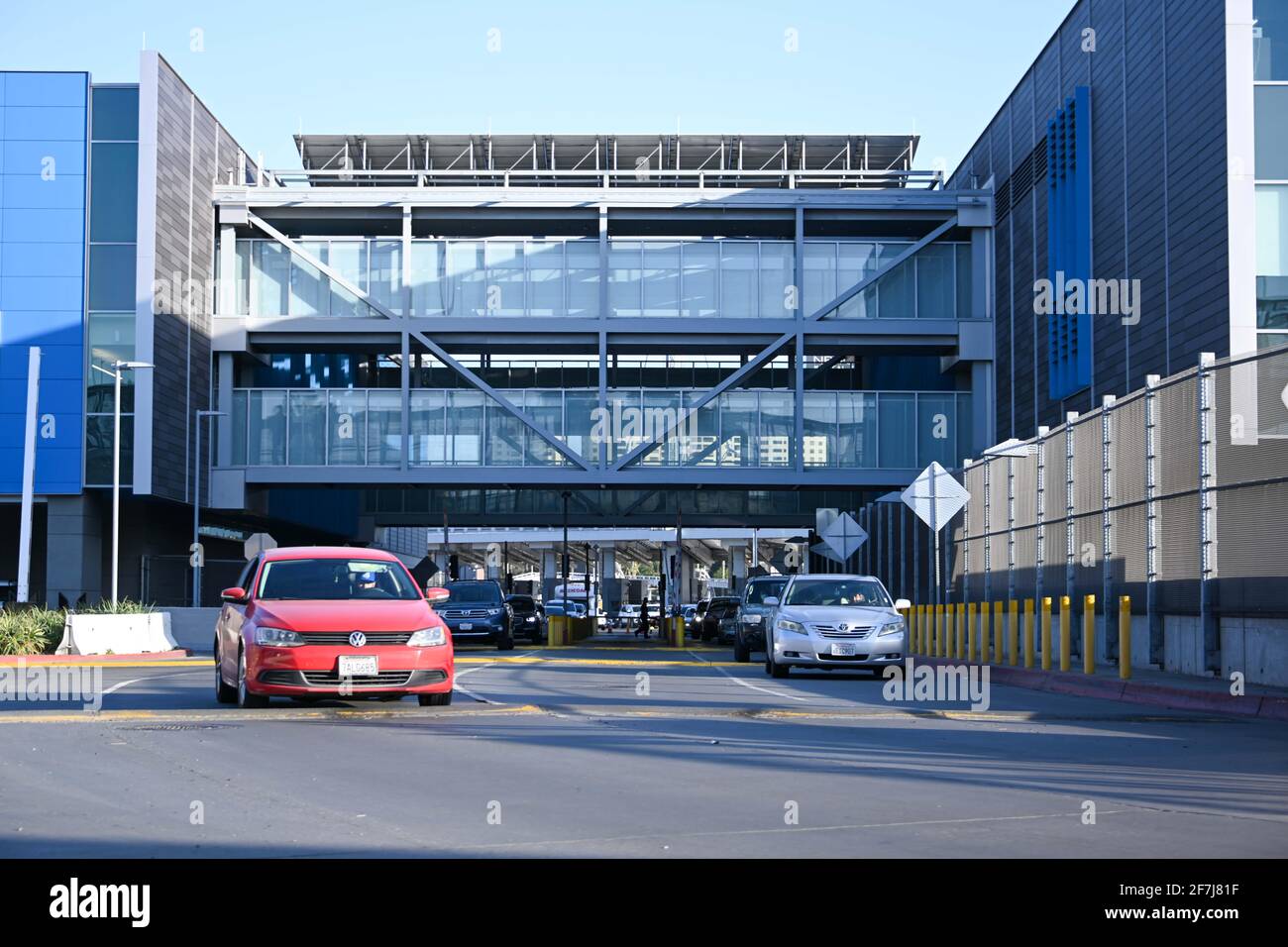 San ysidro port of entry hi-res stock photography and images - Alamy