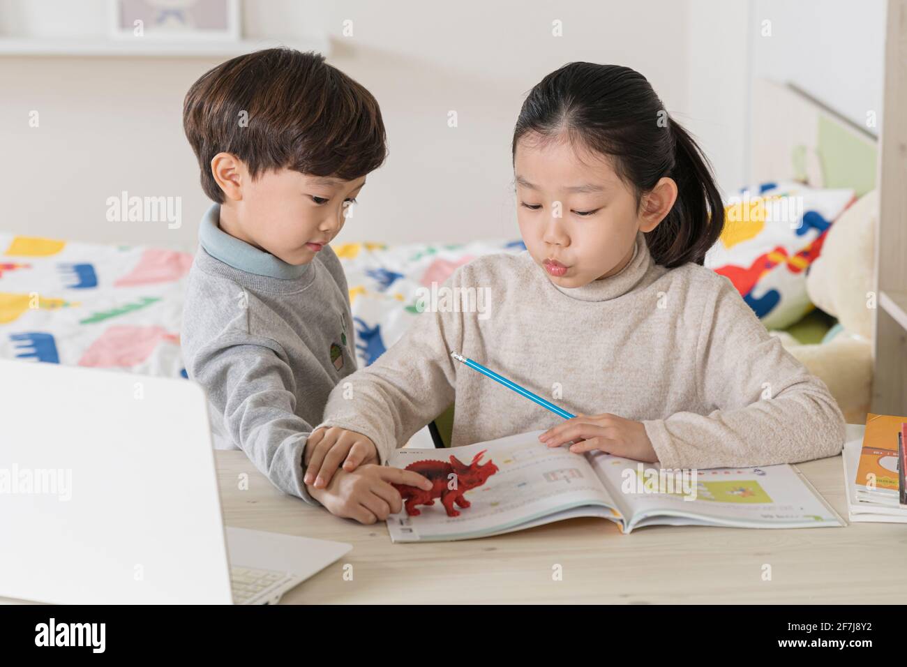 Disrupting class hi-res stock photography and images - Alamy