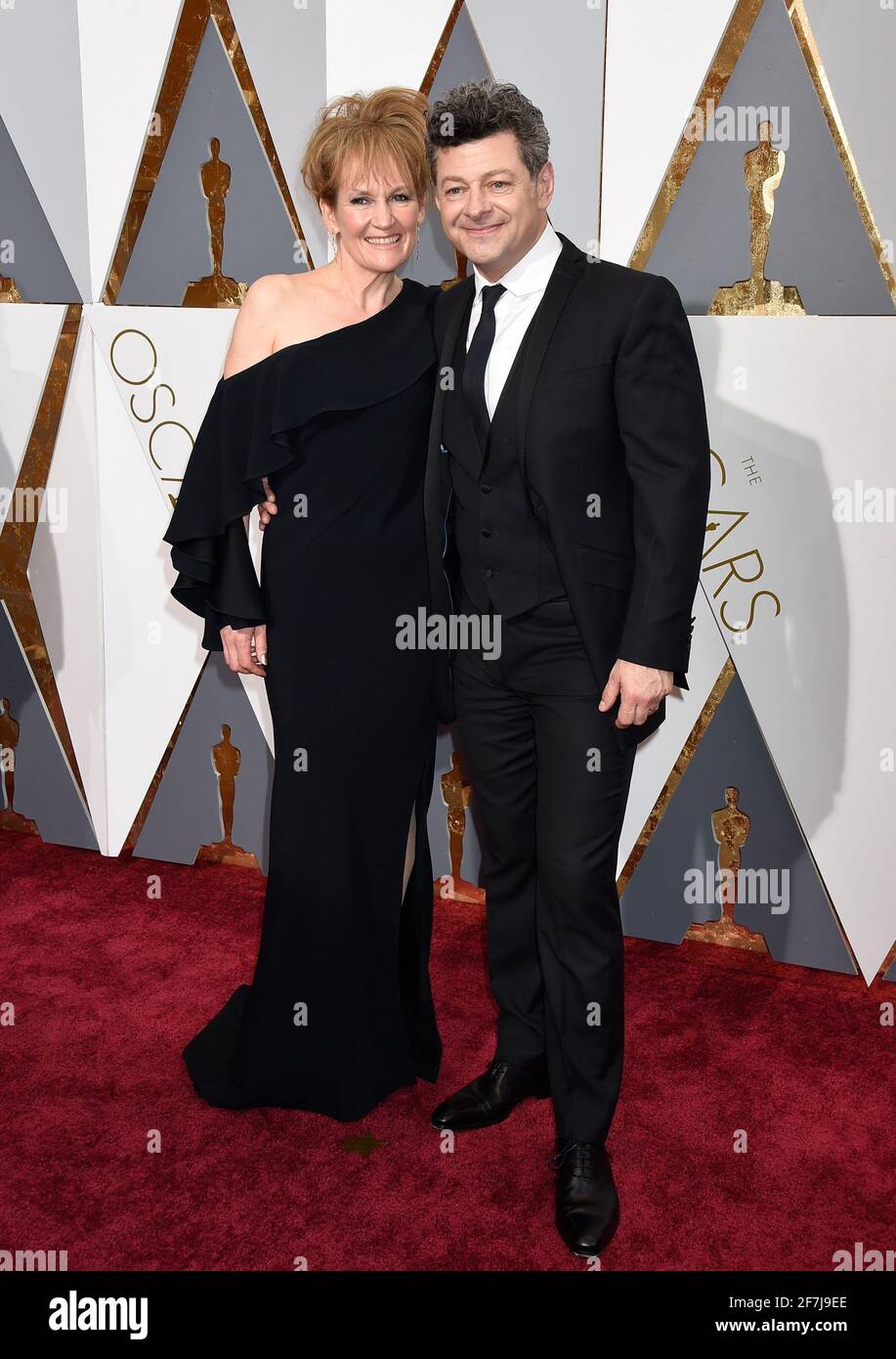 Jennifer abraham hi-res stock photography and images - Alamy