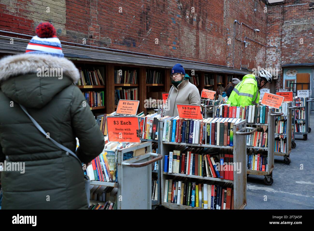 Boston brattle book shop hi-res stock photography and images - Alamy