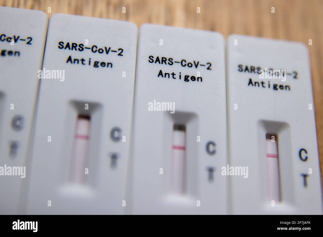 Finnentrop, Germany. 07th Apr, 2021. Several test cassettes of Covid-19 ...