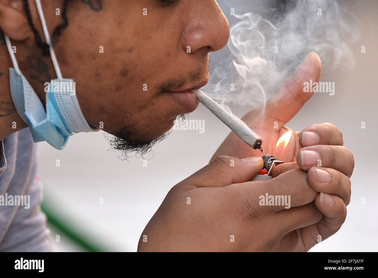 Cannabis candies hi-res stock photography and images - Alamy