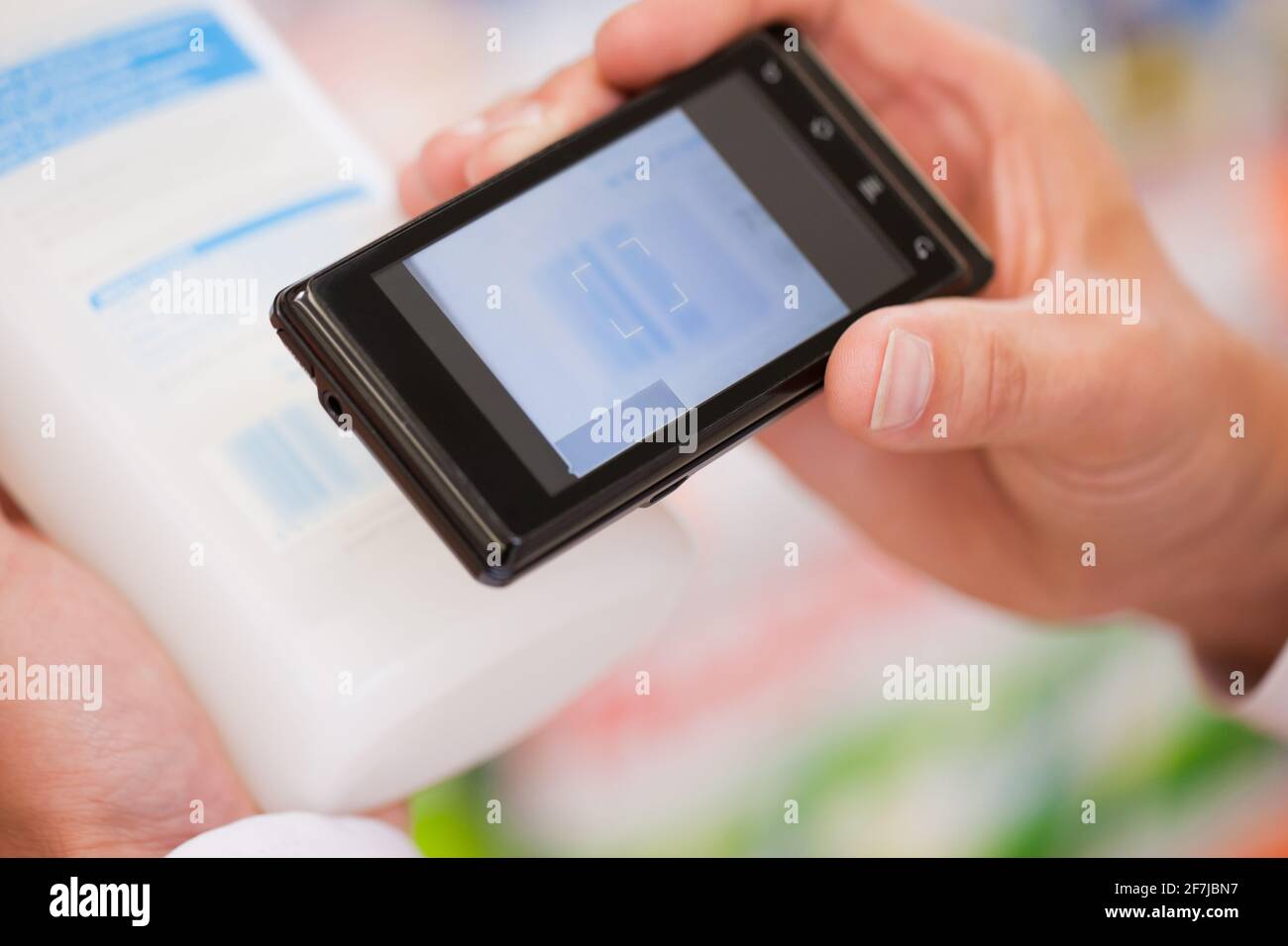 Person clicking photograph hi-res stock photography and images - Alamy