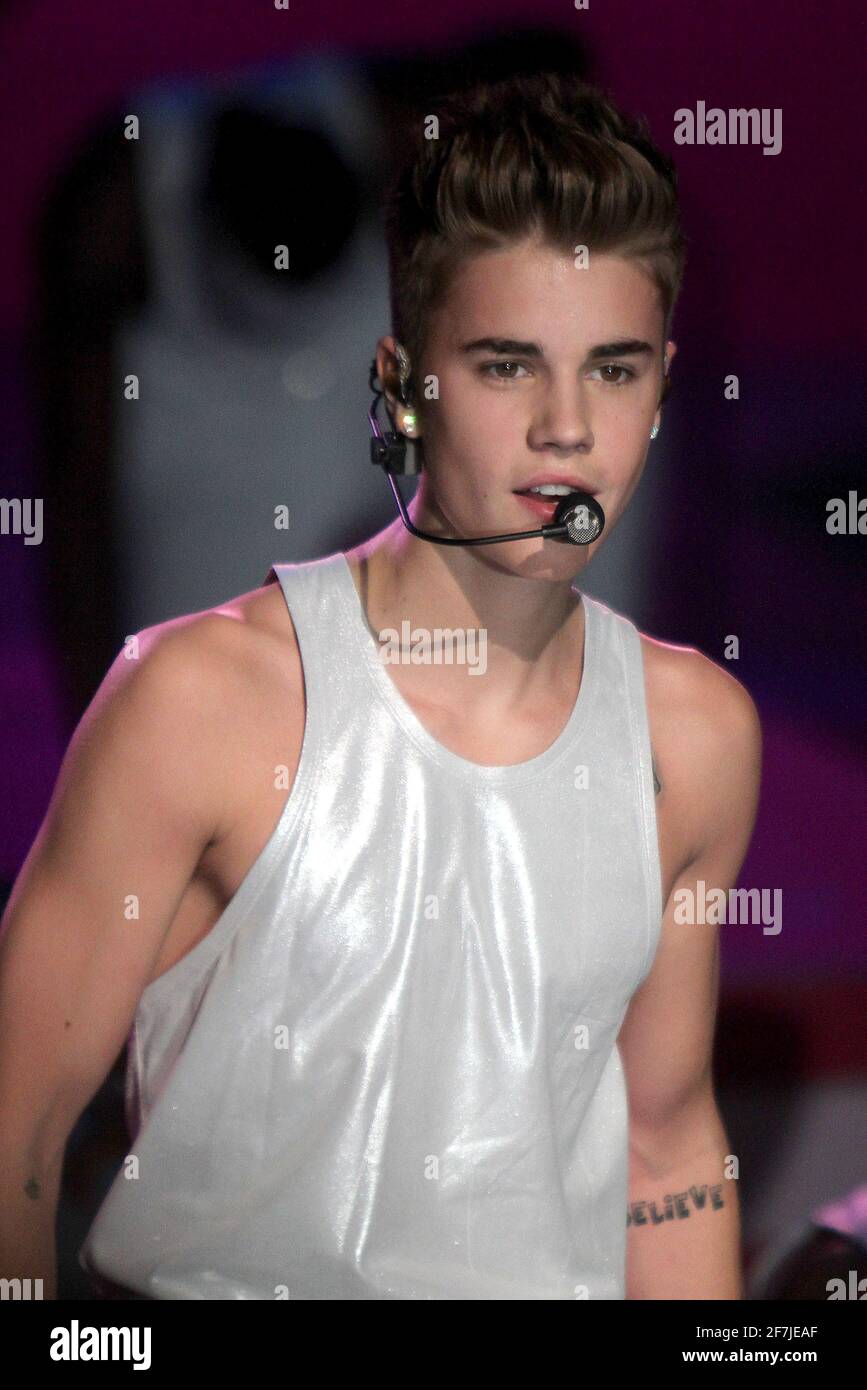 Justin bieber 2012 hi-res stock photography and images - Alamy