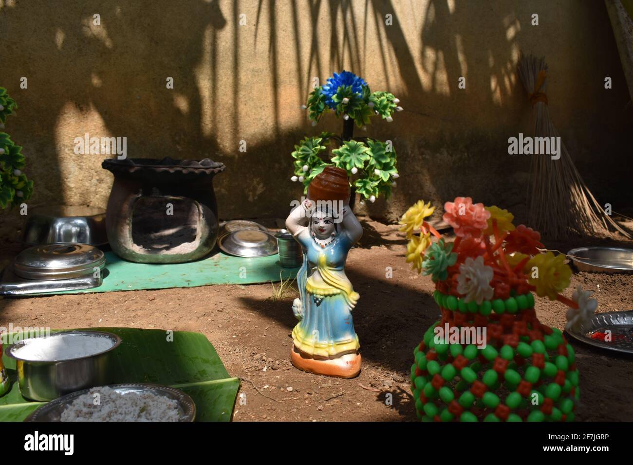 Indian village kitchen hi-res stock photography and images - Alamy