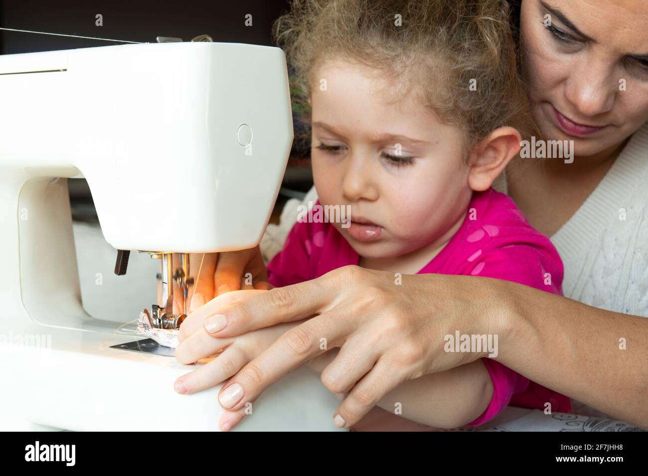 Little Girl First Sewing Machine at Joyce Priddy blog