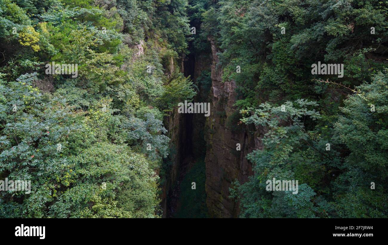 Deep valley china hi-res stock photography and images - Alamy