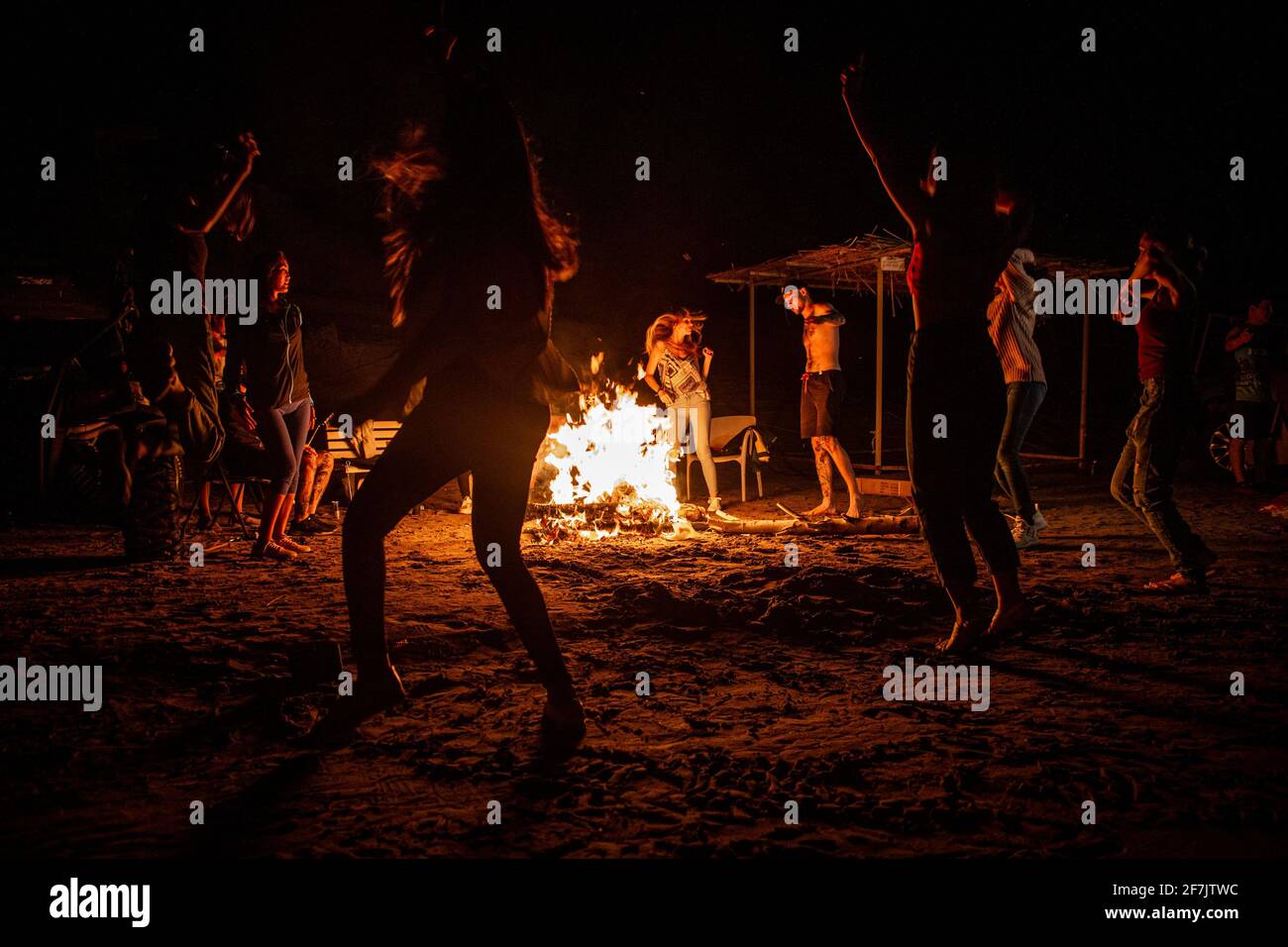 Folk dancing fire hi-res stock photography and images - Alamy