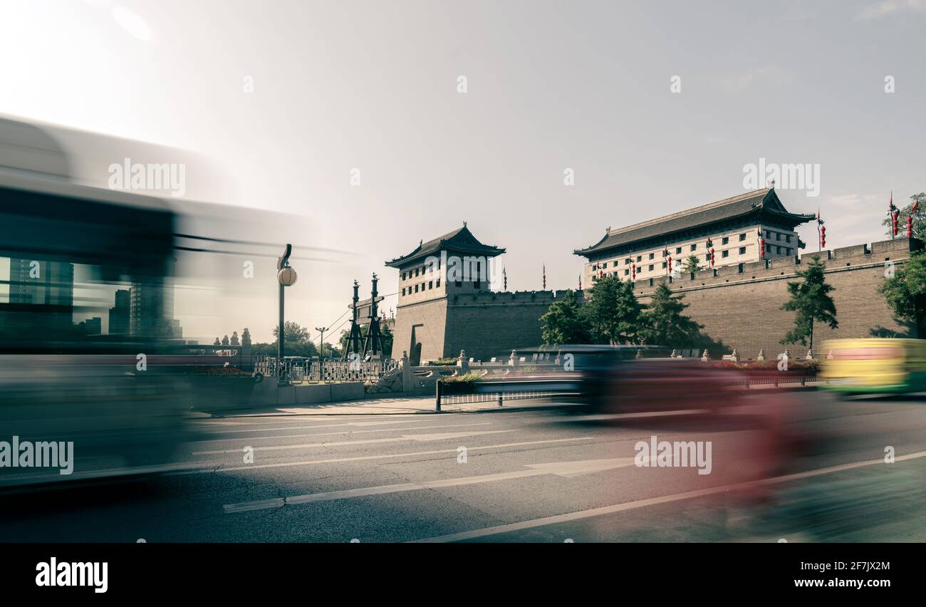 City wall of Xi'an, Yongning Gate, Sothern Gate Stock Photo - Alamy