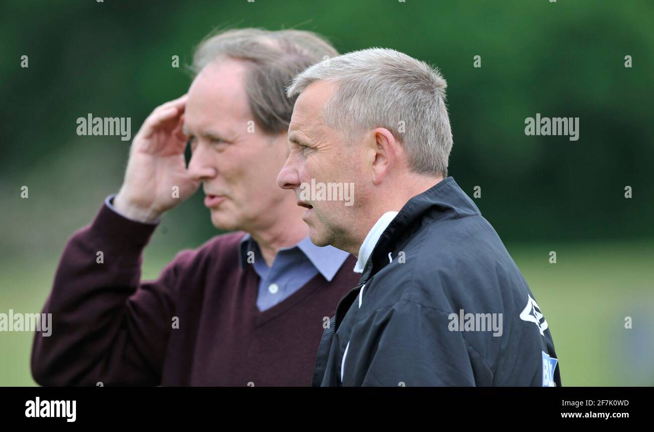 WIMBLEDON AFC L-R CHIEF EXECUTIVE ERIK SAMHELSOM AND MANAGER TERRY ...