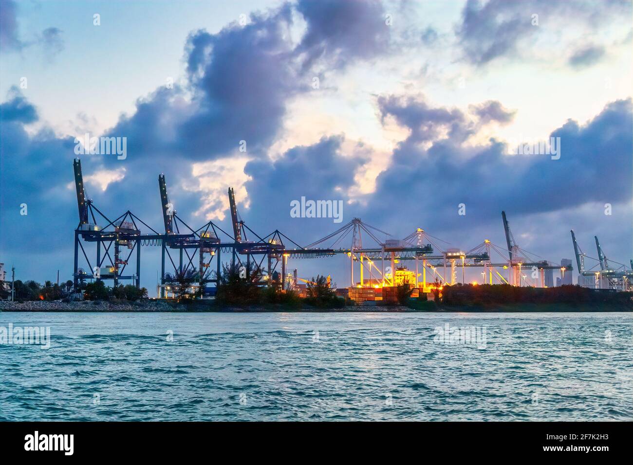 Miami skyline port hi-res stock photography and images - Alamy