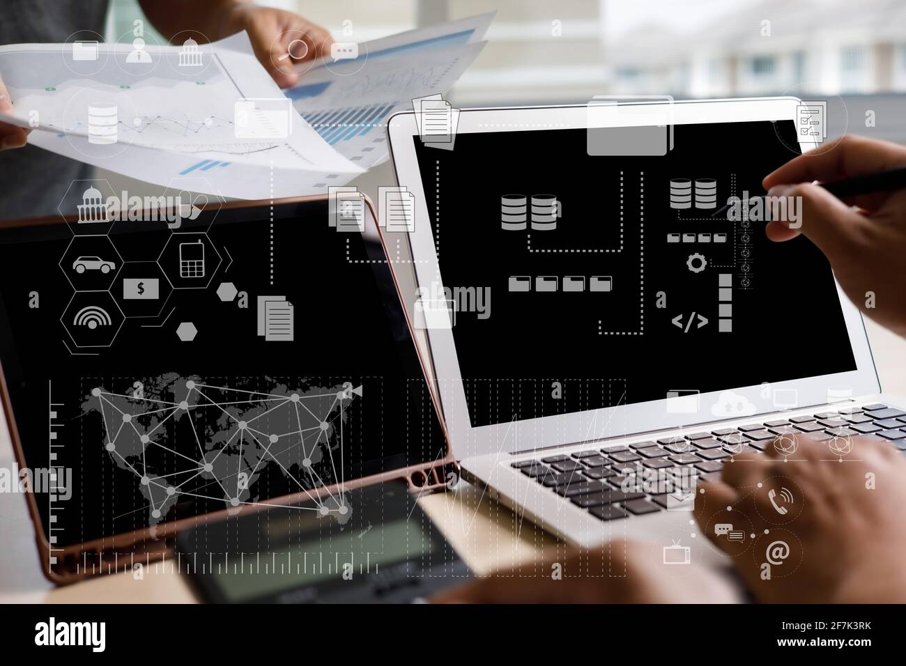 Google analytics dashboard hi-res stock photography and images - Alamy