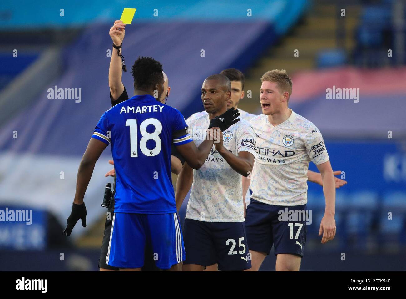 Fernandinho #25 of Manchester City reacts as Anthony Taylor gives a ...