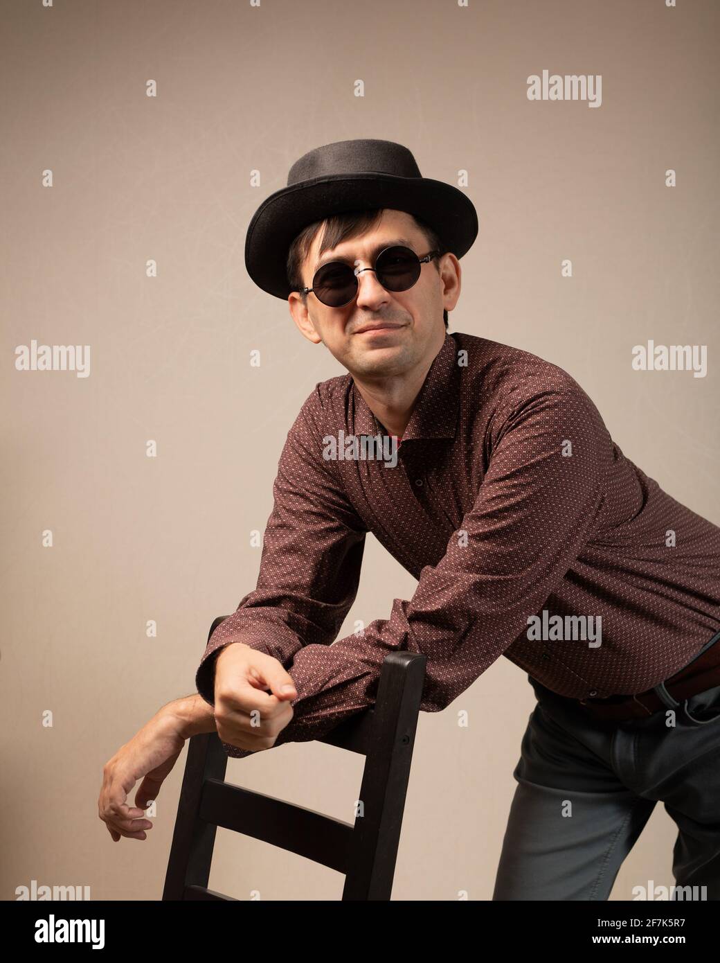 Flirtatious hi-res stock photography and images - Alamy