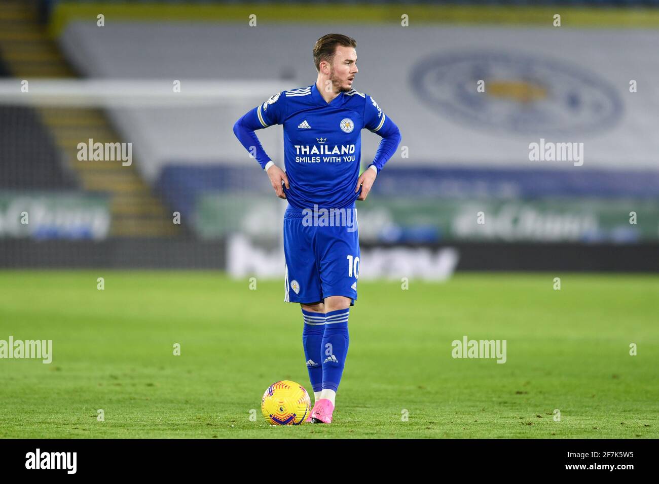 James Maddison #10 of Leicester City prepares to take a free kick Stock ...