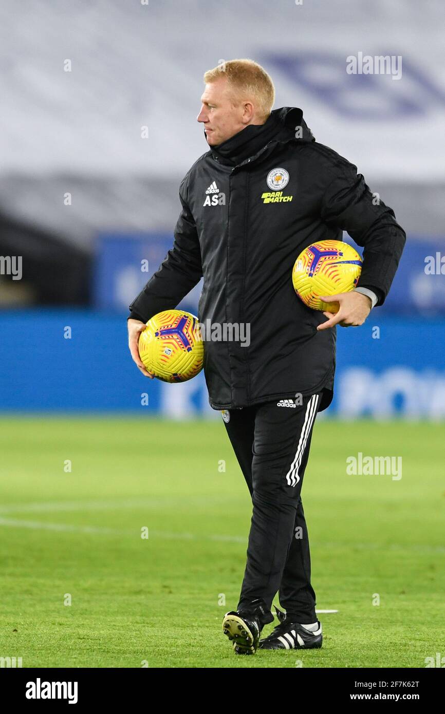Leicester city first team coach hi-res stock photography and images - Alamy