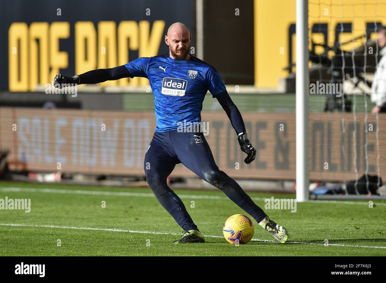 David button hi-res stock photography and images - Alamy