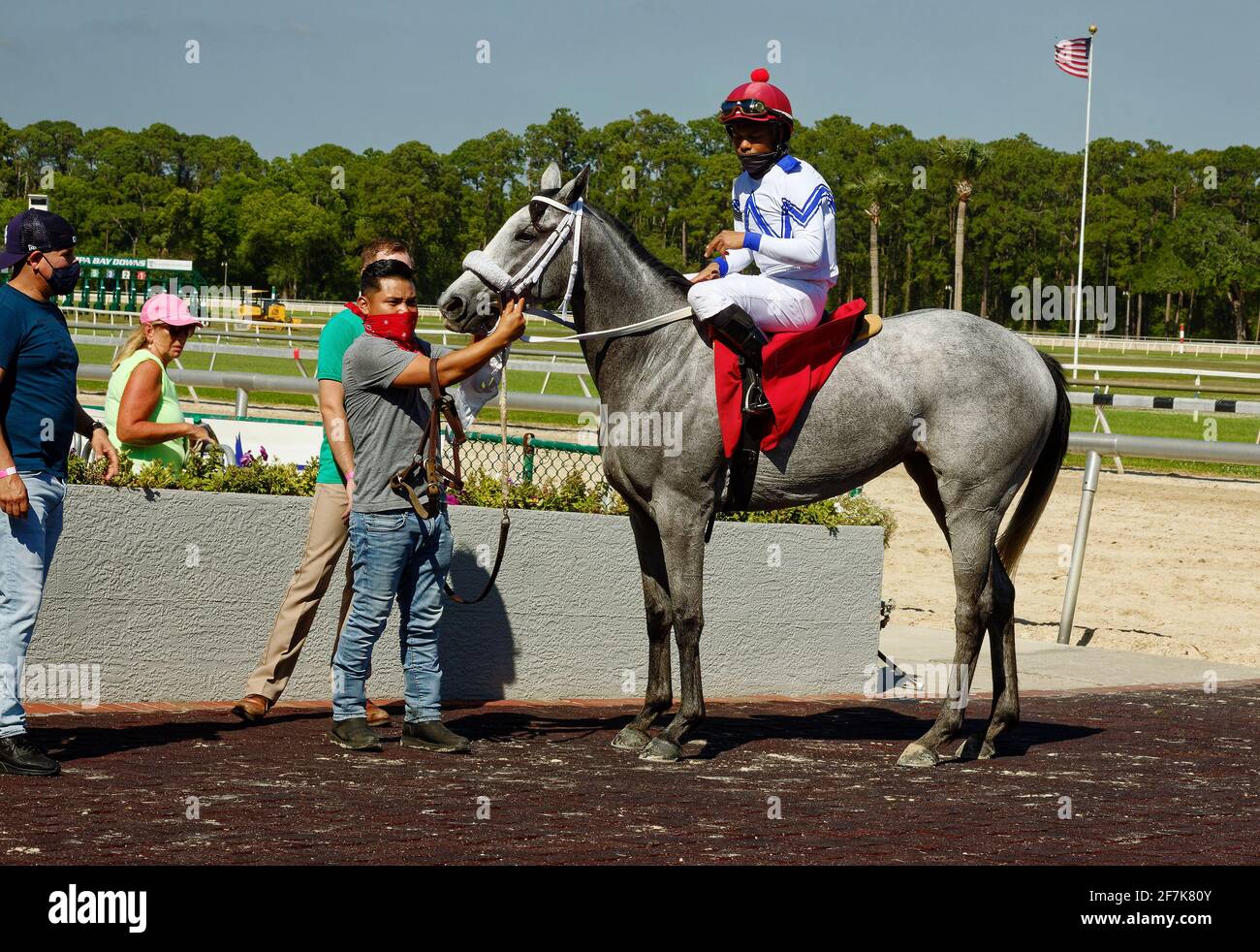 Winners circle hi-res stock photography and images - Alamy