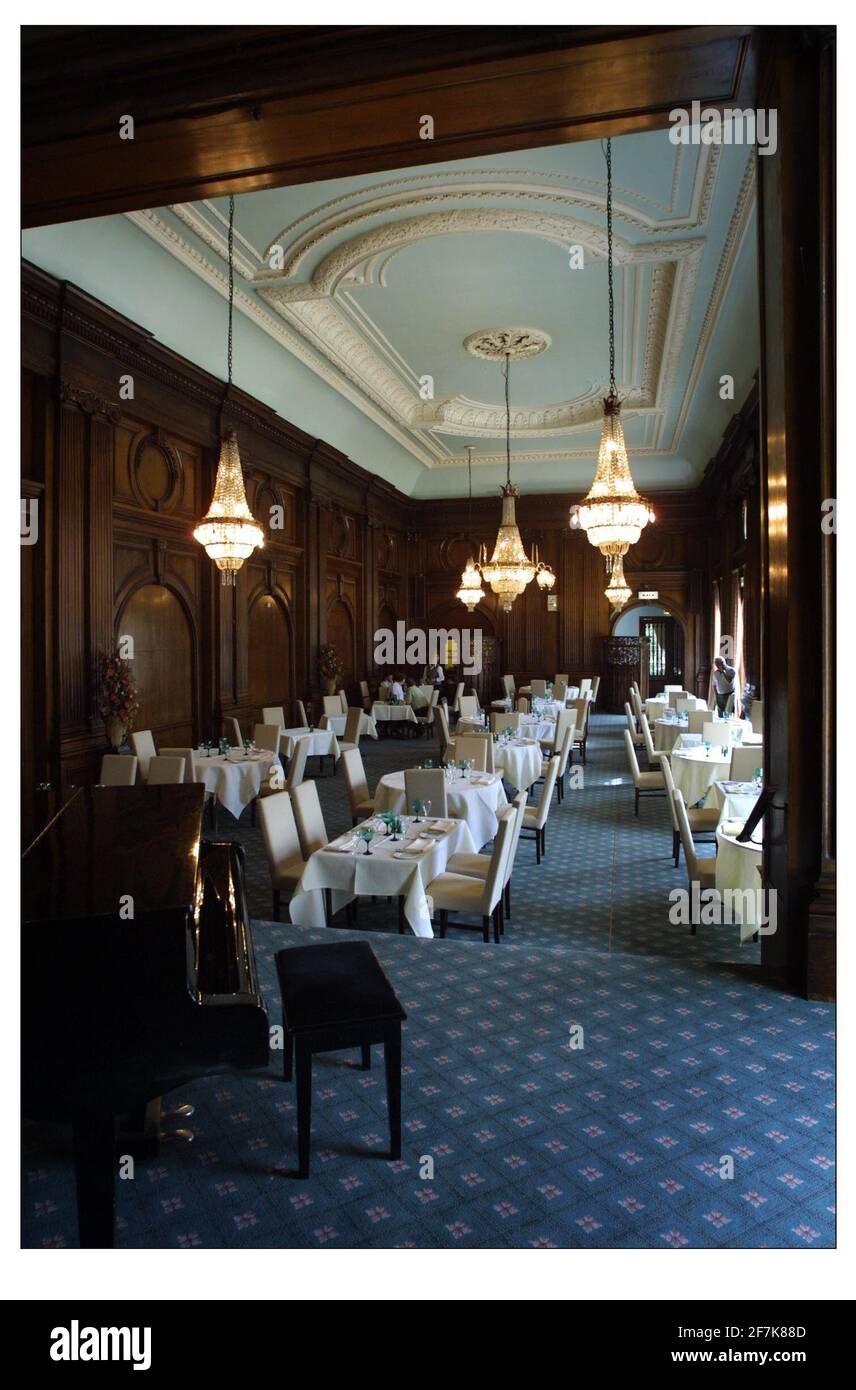 Pinewood Film Studio's June 2001The dining room in the old pinewood ...